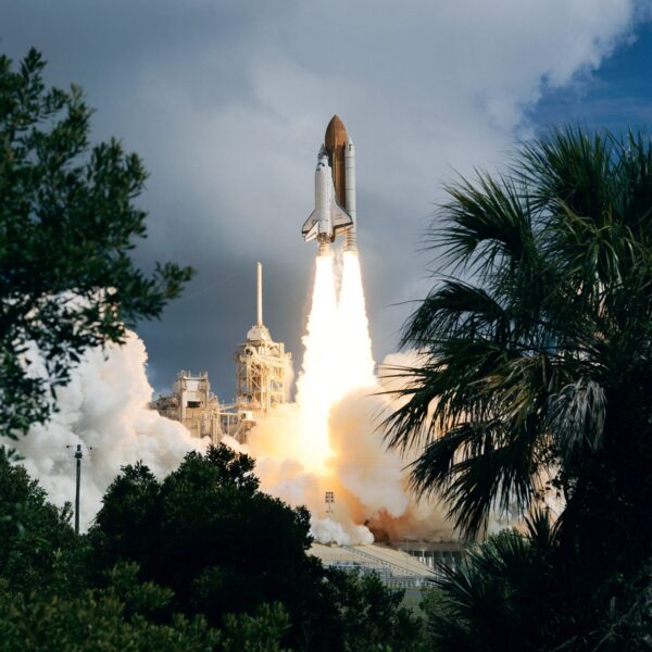 A Pressurized Laboratory in the Sky - Heartfelt History™